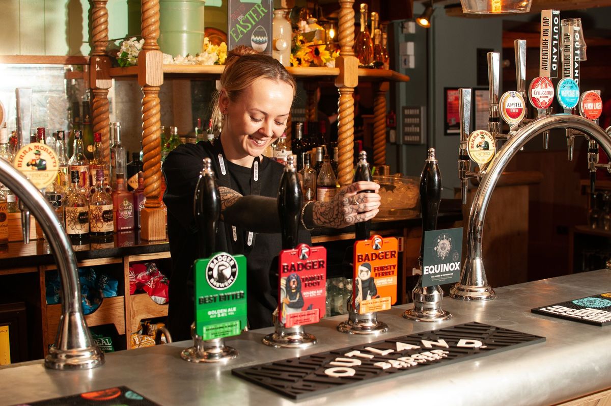 Black Swan, Crawley | Country Pub & Restaurant in West Sussex