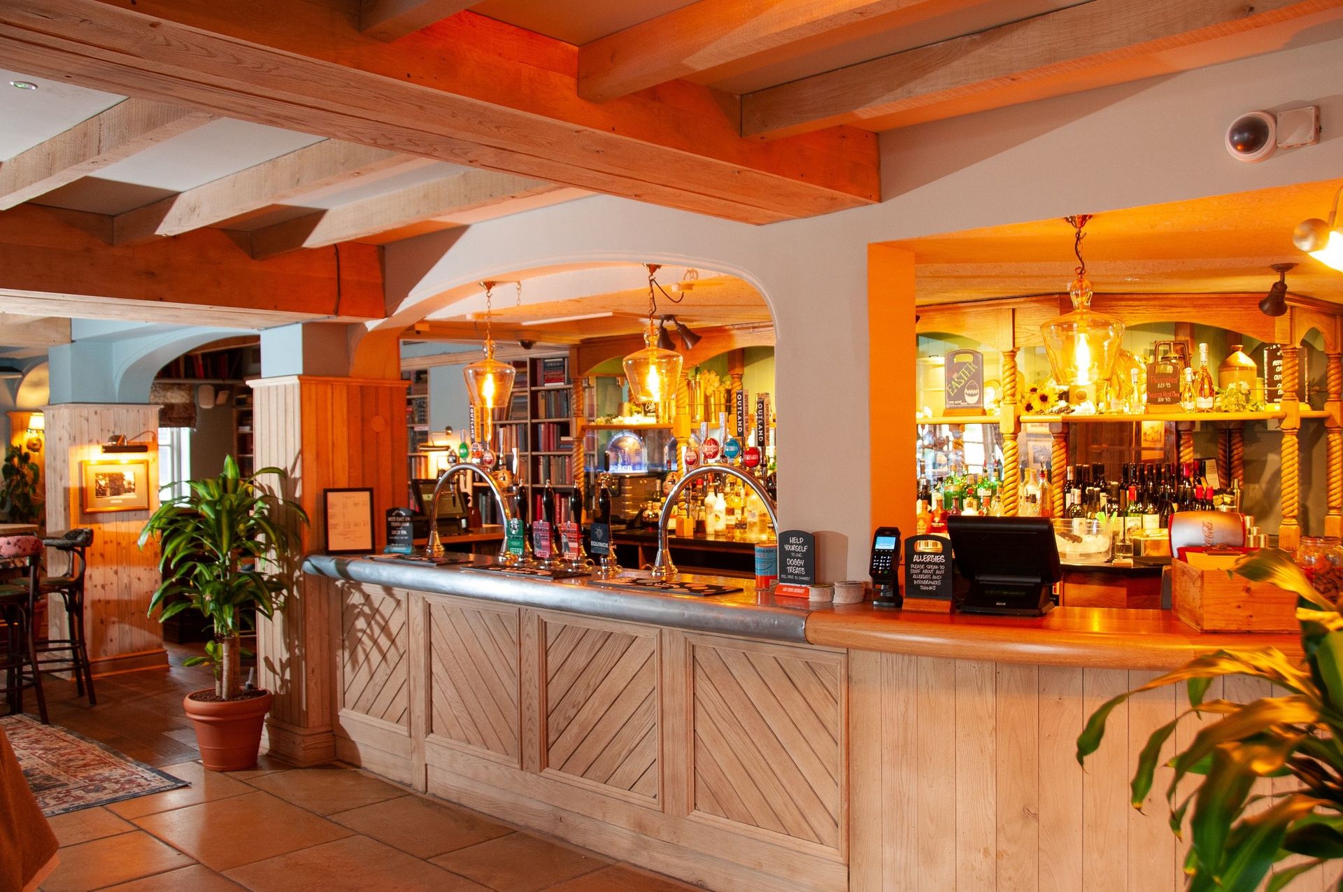 Black Swan, Crawley | Delicious food and drinks in Pease Pottage